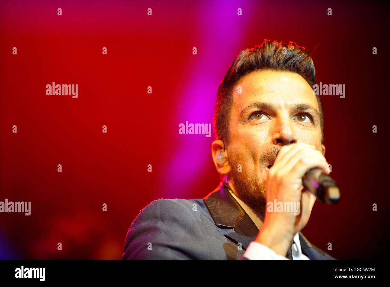 Peter Andre Performing at Sheffield City Hall , Sheffield Stock Photo ...