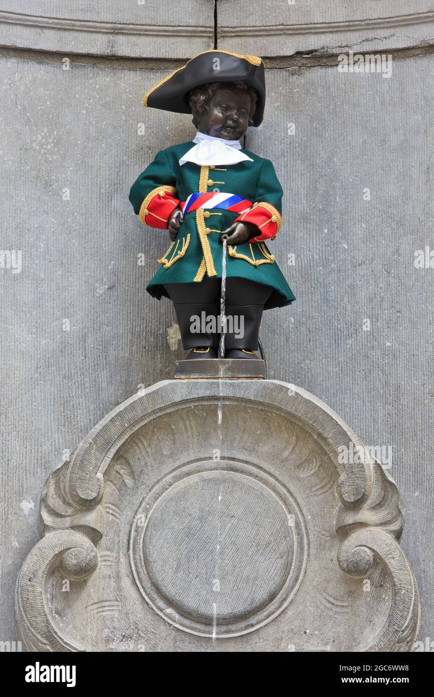 Statue of Manneken Pis in the costume of a 17th century Russian ...
