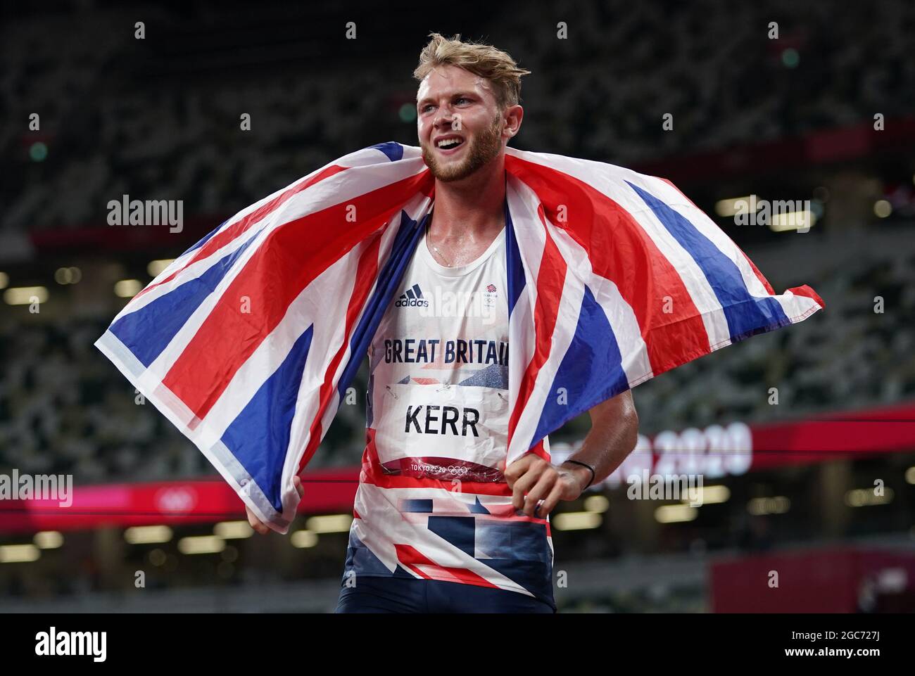 Great Britain's Josh Kerr celebrates winning bronze in the Men's 1500m ...