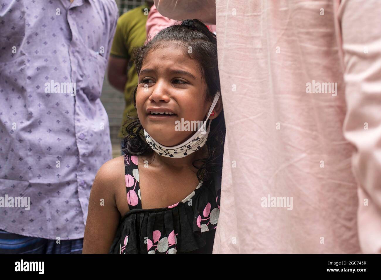 Child crying bangladesh hi-res stock photography and images - Alamy