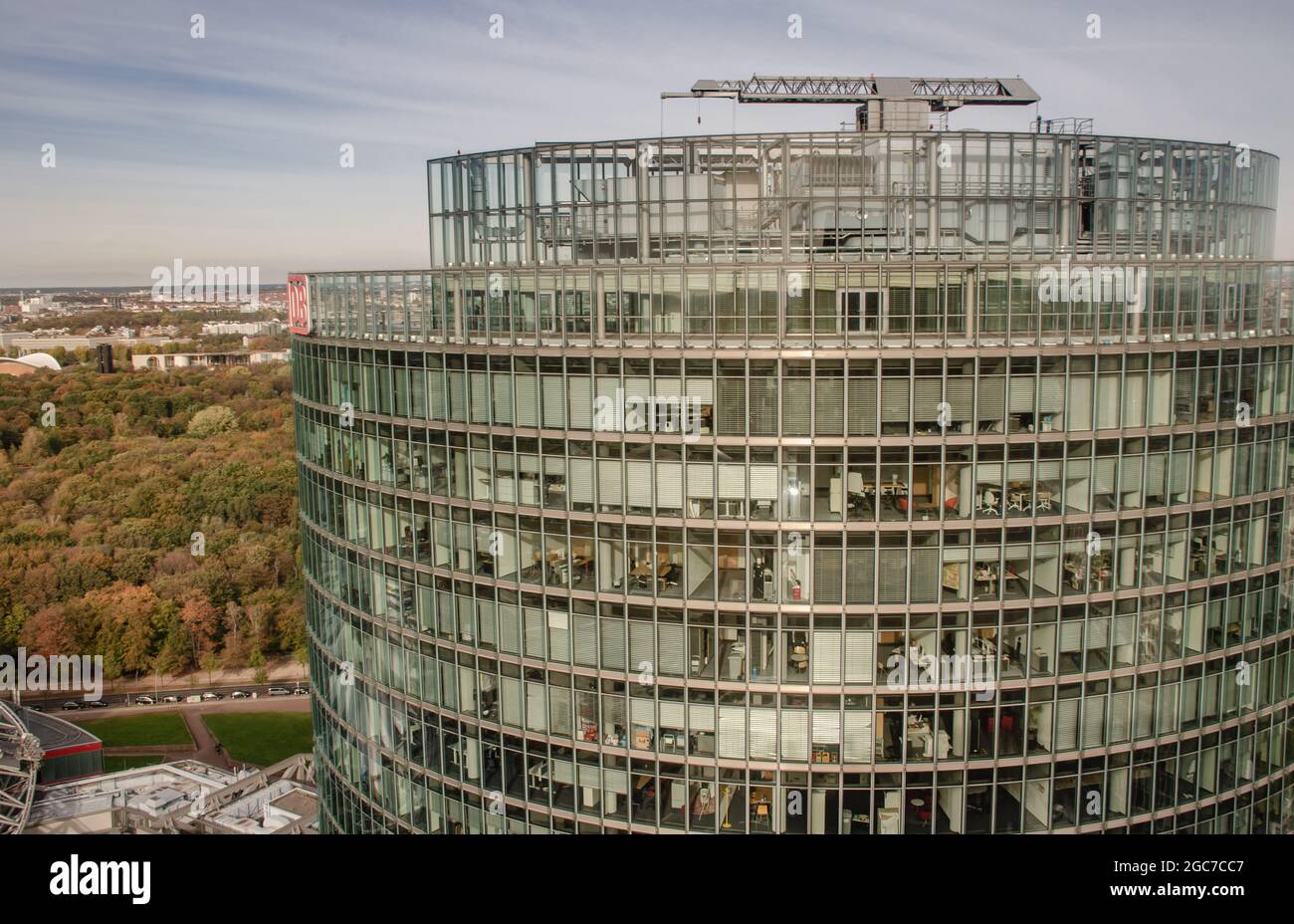Berlin- Deutsche Bahn AG Hauptquartier Gebäude Stock Photo - Alamy