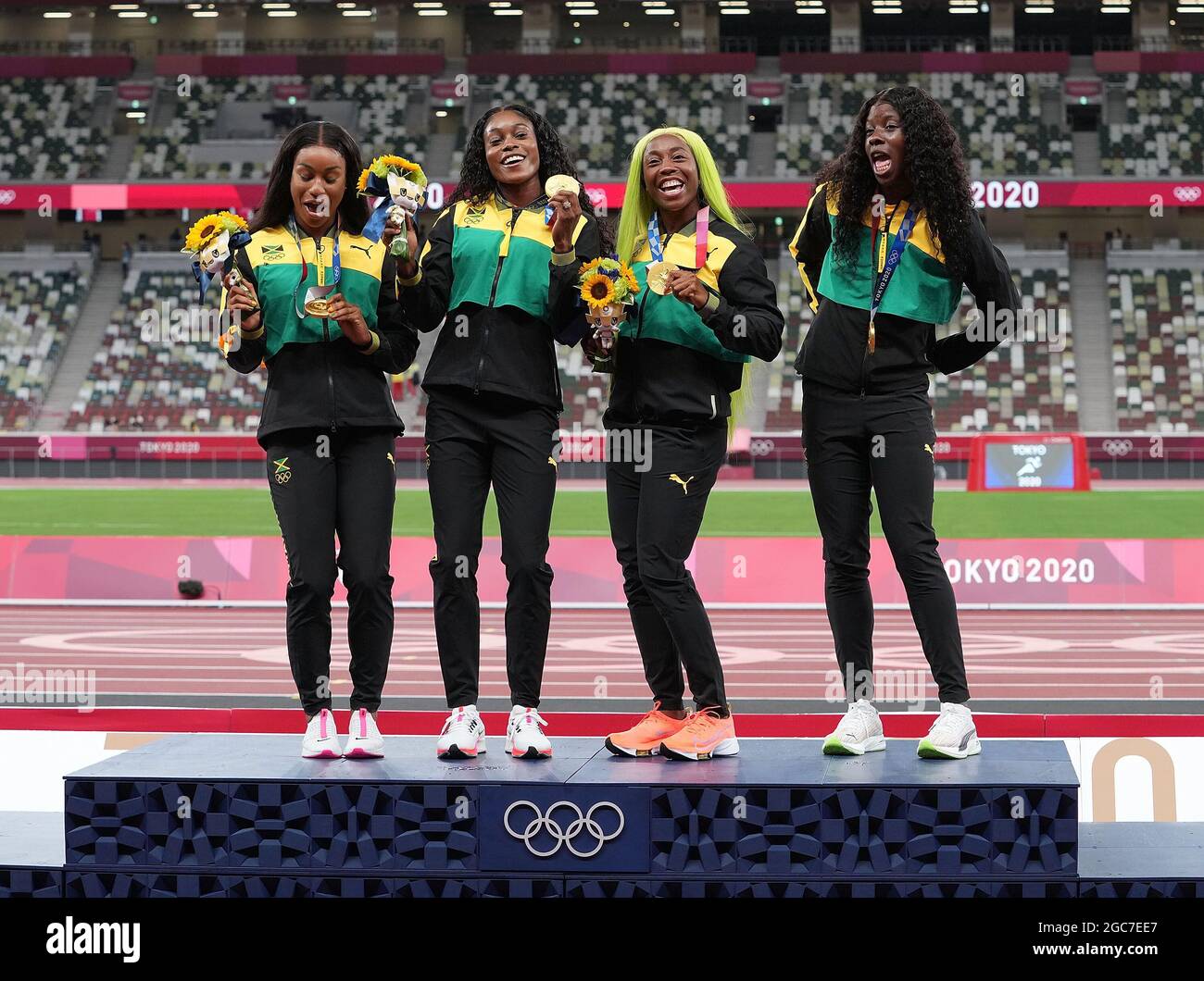 Tokyo, Japan. 7th Aug, 2021. Team members of Jamaica react during the ...