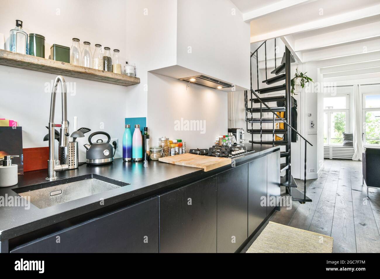 Interior of a beautiful modern house, the kitchen Stock Photo - Alamy