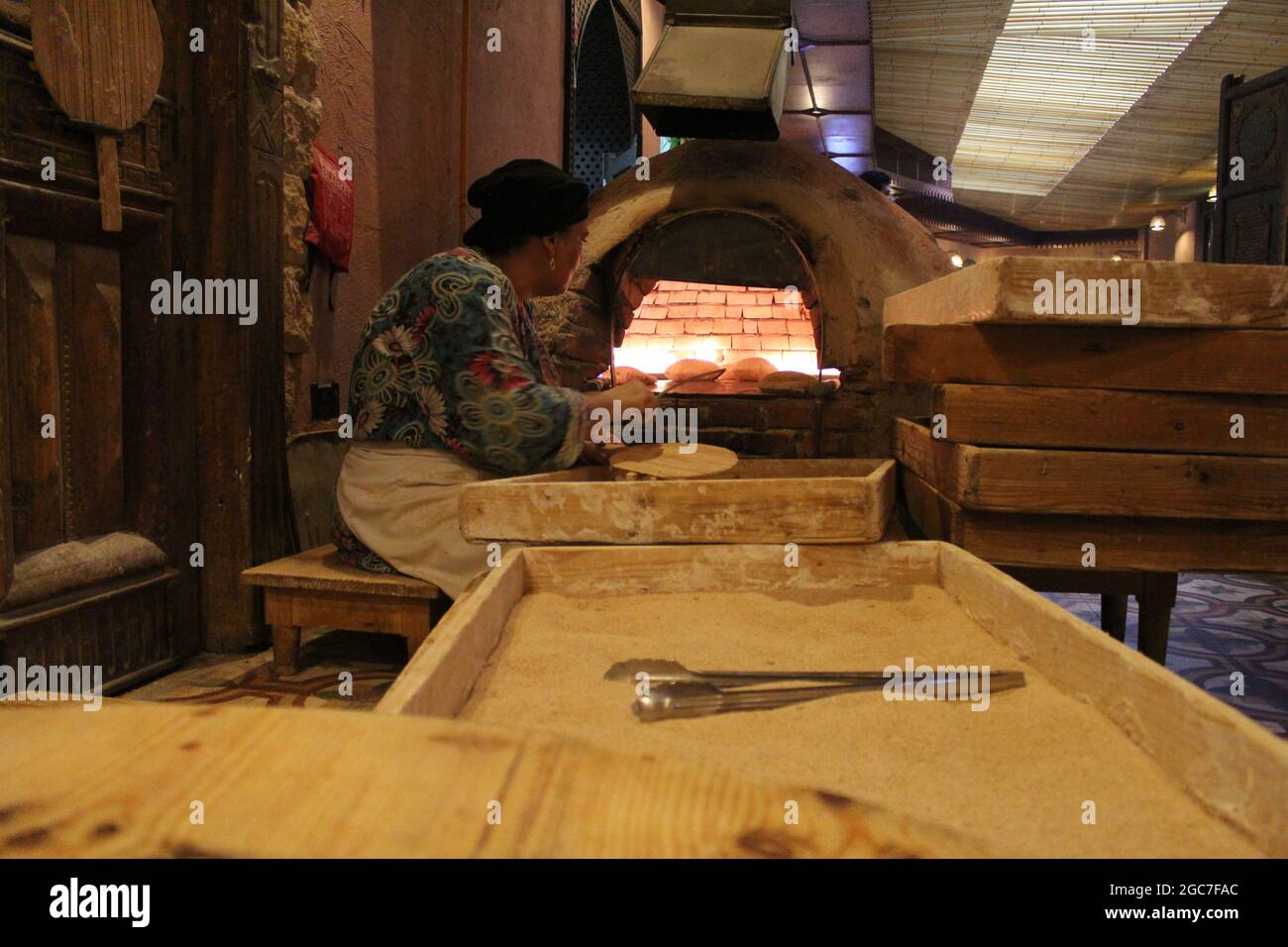 Female chef arab hi-res stock photography and images - Alamy