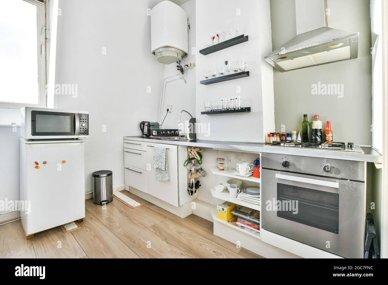 Interior of a beautiful modern house, the kitchen Stock Photo - Alamy