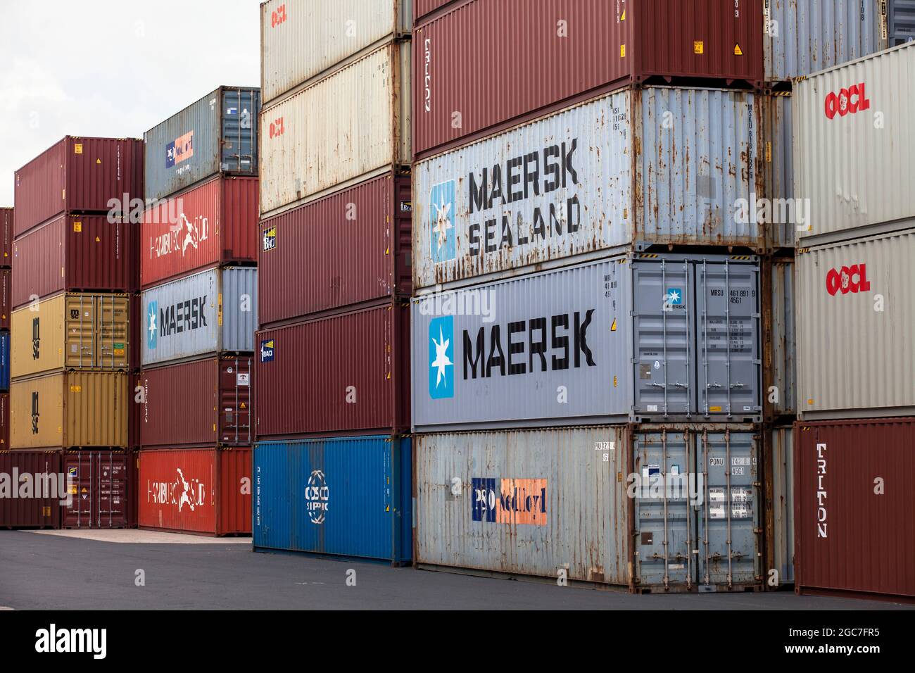 the container terminal of the Rhine port in the town district Niehl ...