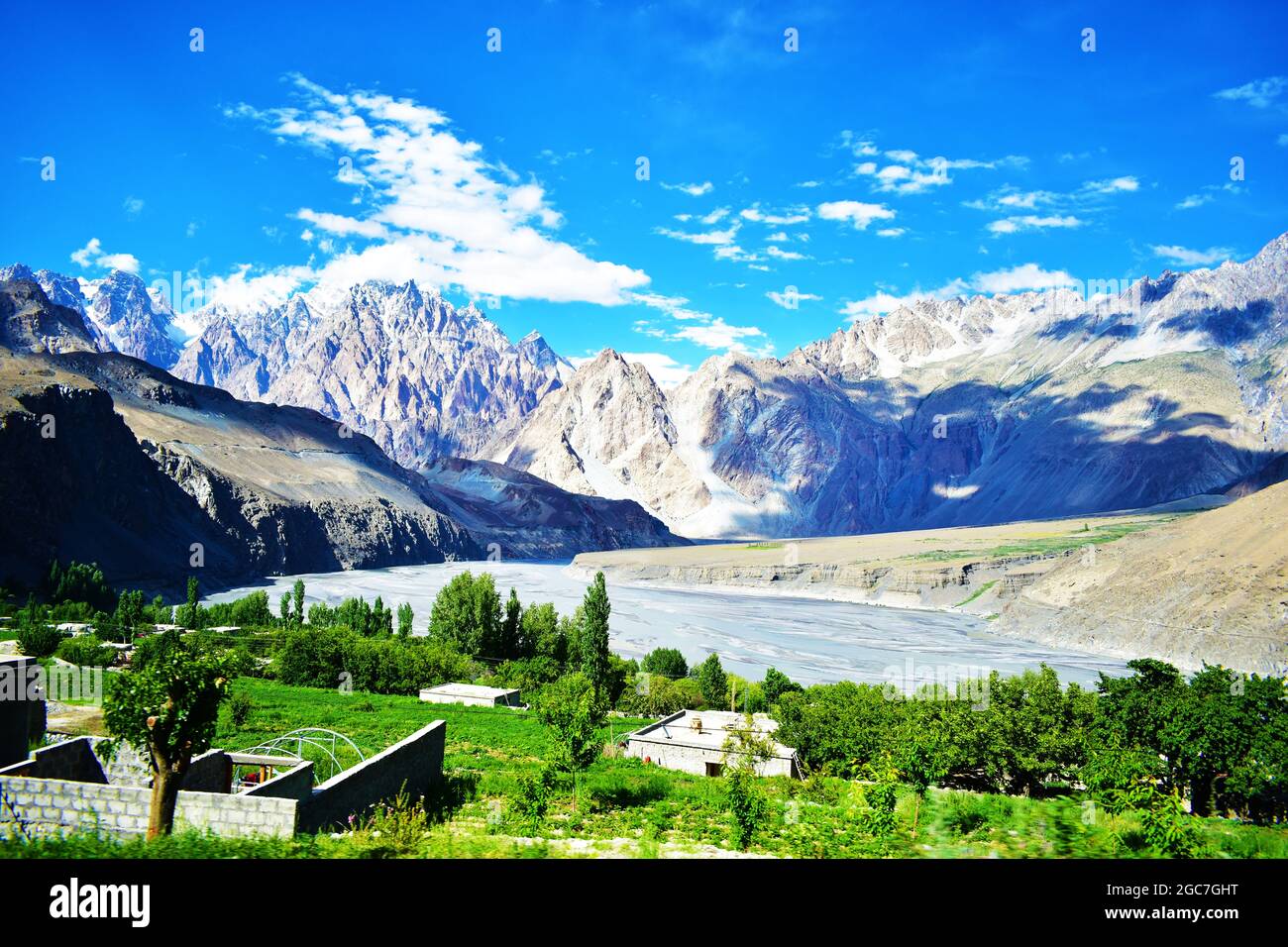 Passu cone hi-res stock photography and images - Alamy