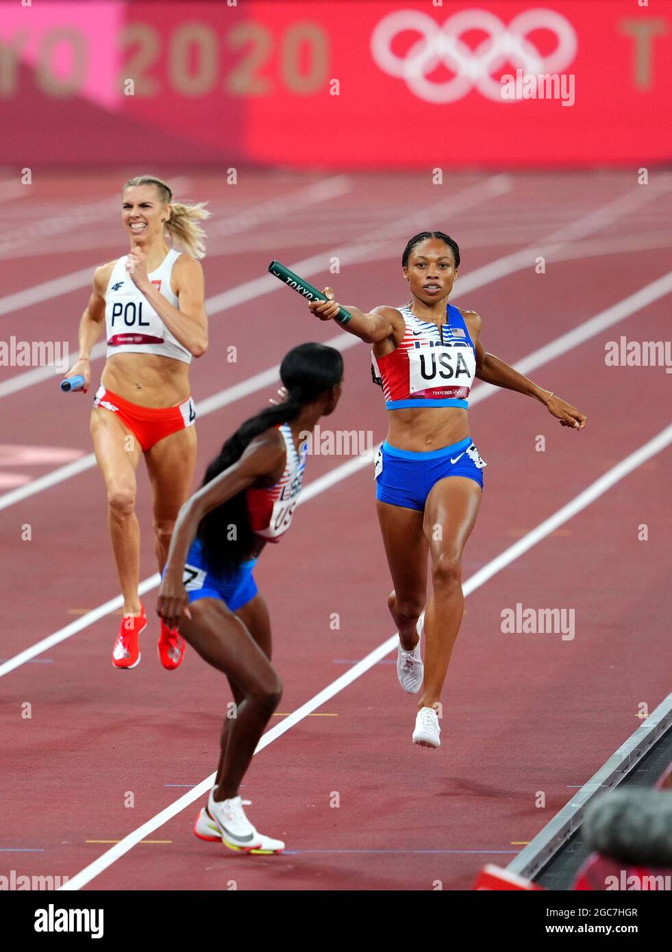 Tokyo olympics relay 400m hi-res stock photography and images - Alamy