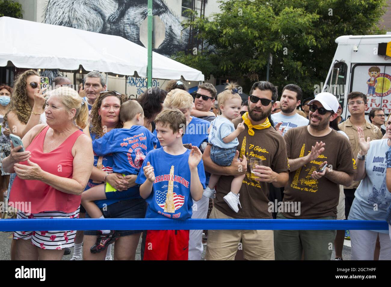 People of all ethnicities crowd North 8th Street at the annual Italian ...