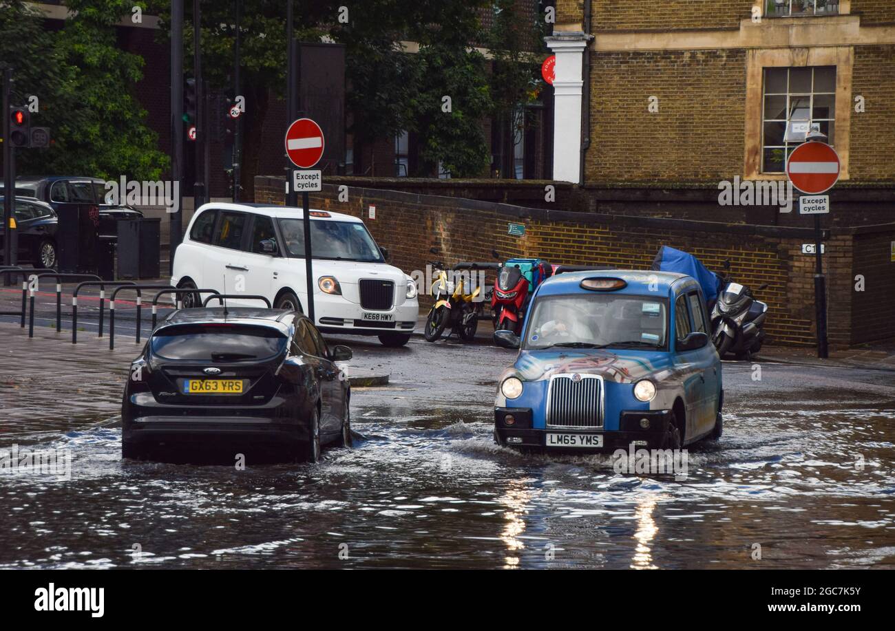 London flash floods 2021 hi-res stock photography and images - Alamy