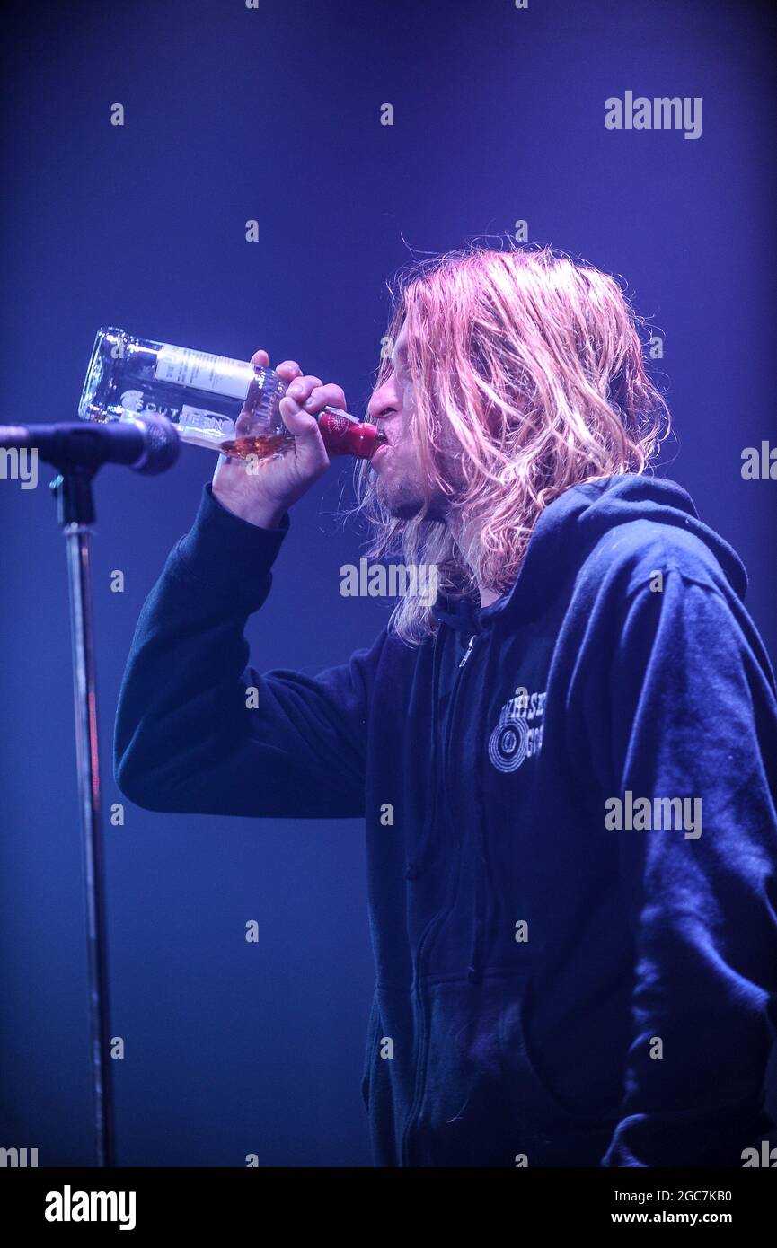 Puddle of mudd music hi-res stock photography and images - Alamy