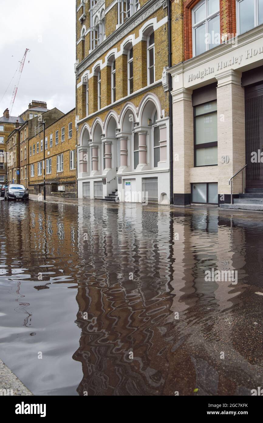 London flash floods 2021 hi-res stock photography and images - Alamy