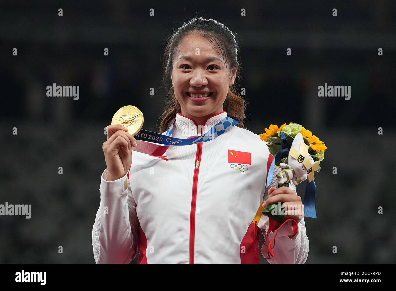 Tokyo, Japan. 7th Aug, 2021. Gold medalist Liu Shiying of China reacts ...