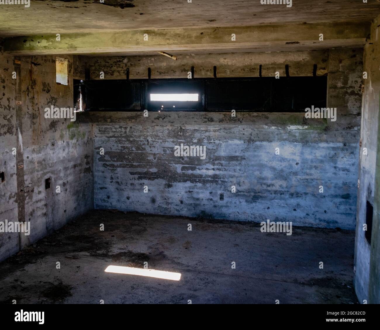 a lookout stationin the Battery Command Post of Fort McNabs Stock Photo ...