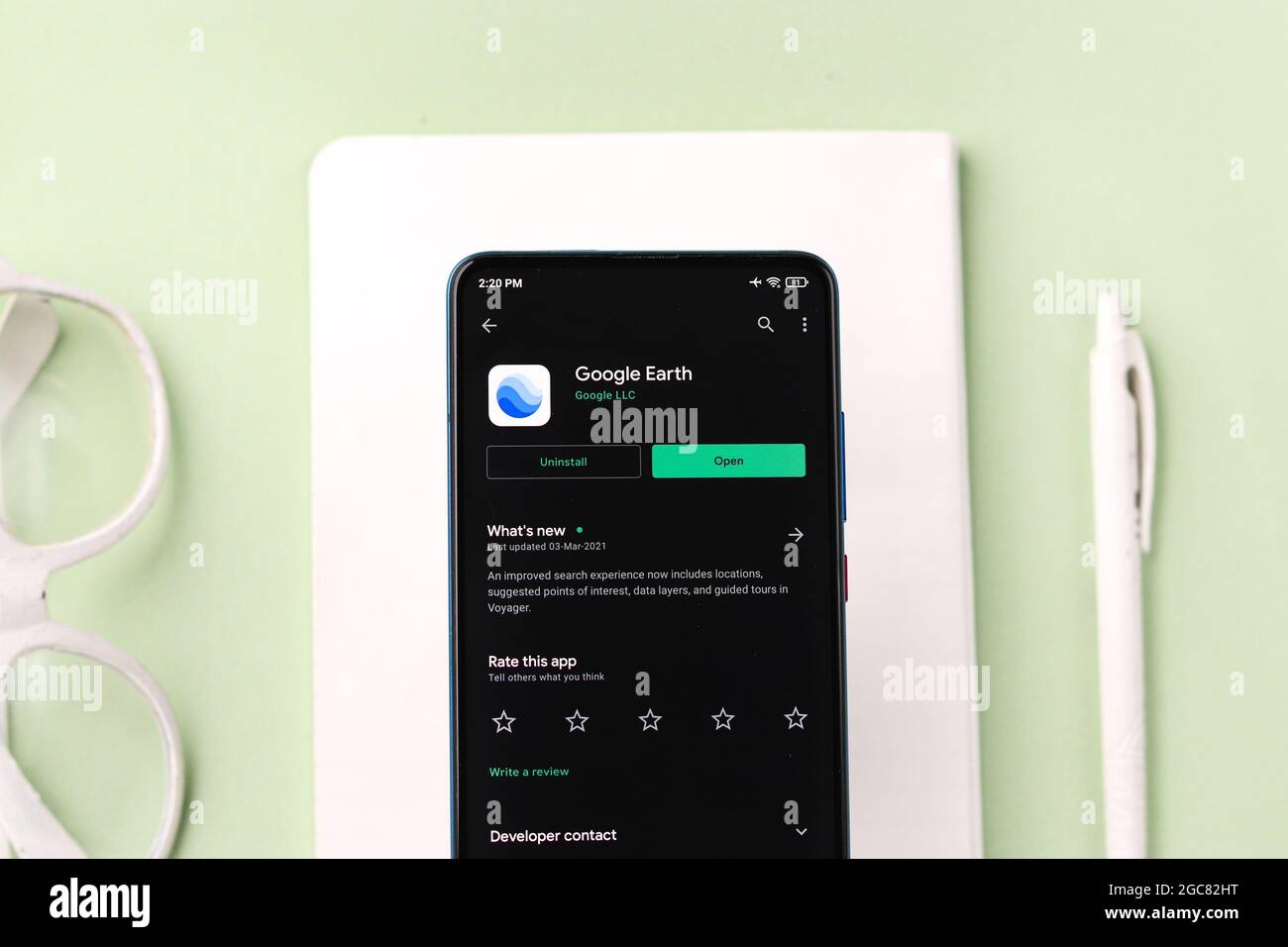 Google earth screen map hi-res stock photography and images - Alamy