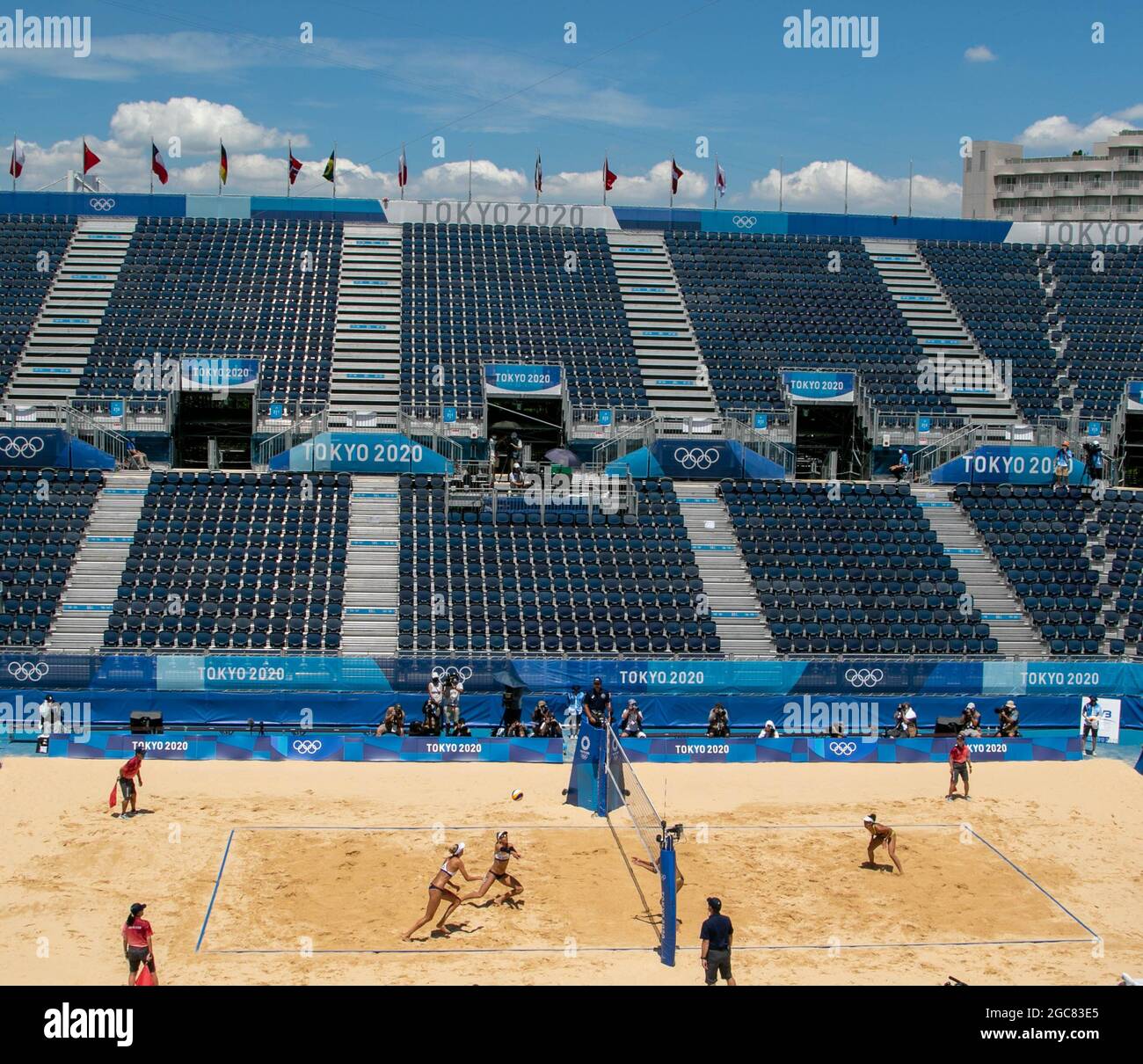 Tokyo, Kanto, Japan. 6th Aug, 2021. Australia volleyball team players ...