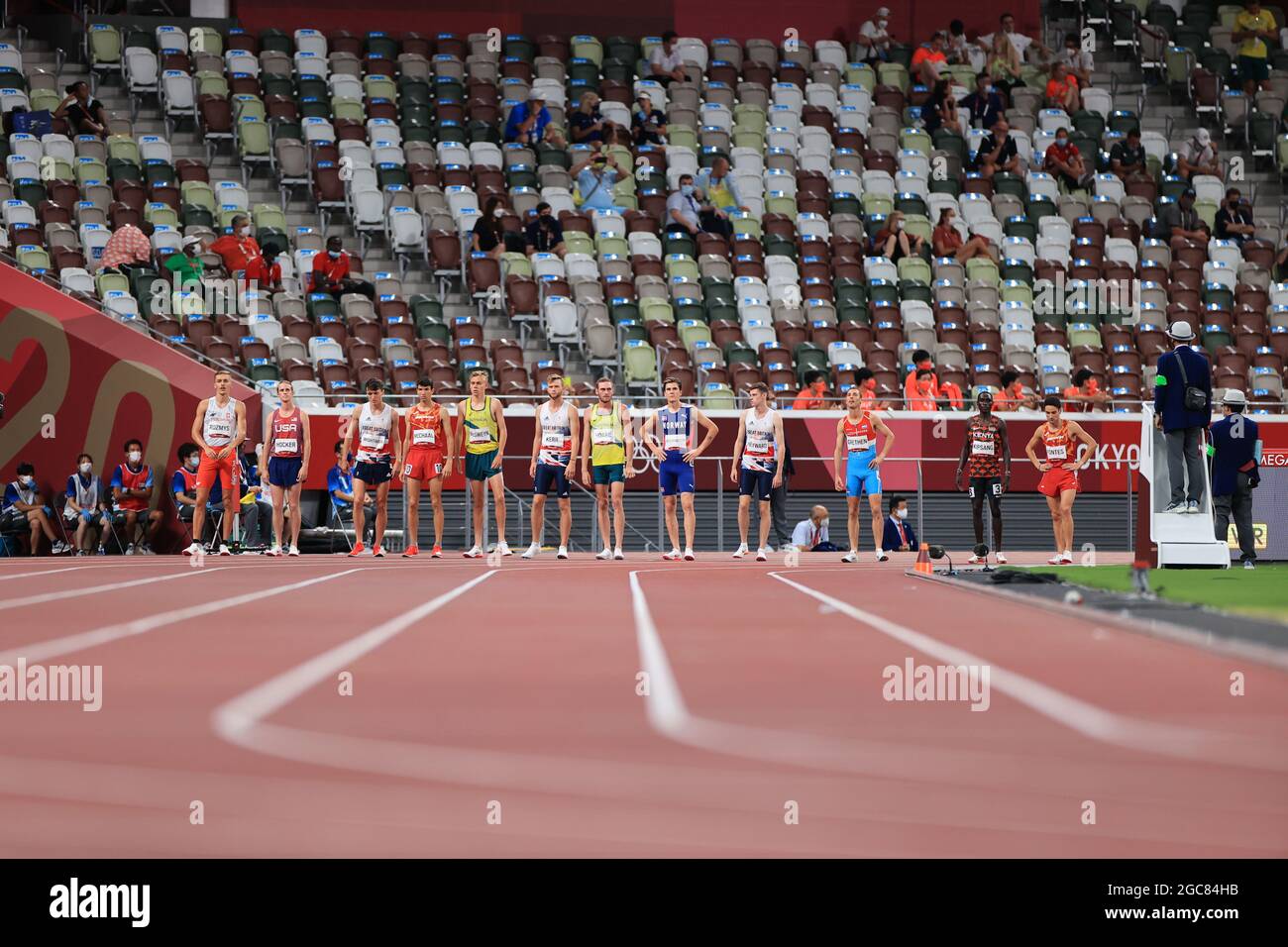 Tokyo, Japan. 7th Aug, 2021. The athletes line up at the start of the ...