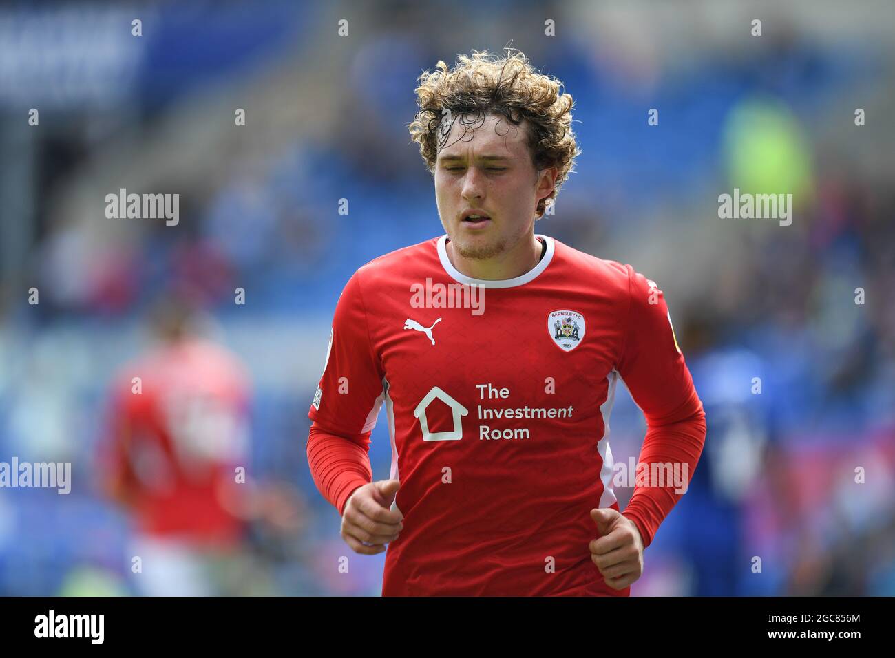 Callum Styles #4 of Barnsley during the game Stock Photo - Alamy