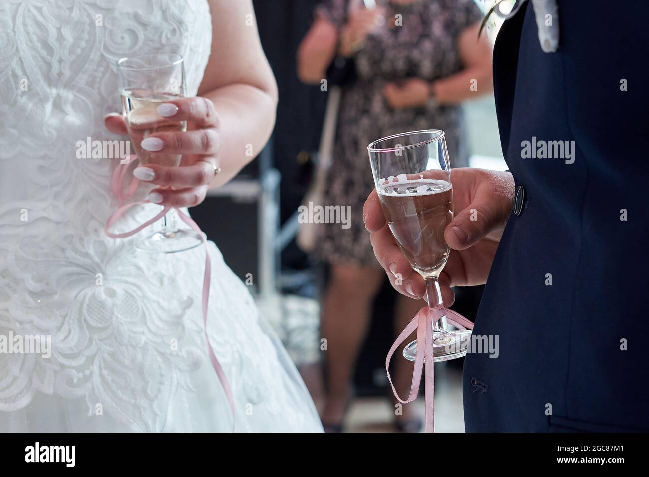 Toast ceremony hi-res stock photography and images - Alamy