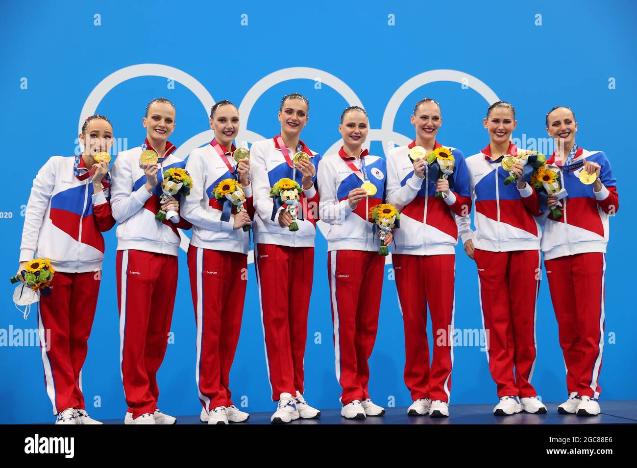 Tokyo, Japan. 7th Aug, 2021. Gold medalists Team ROC pose after the ...