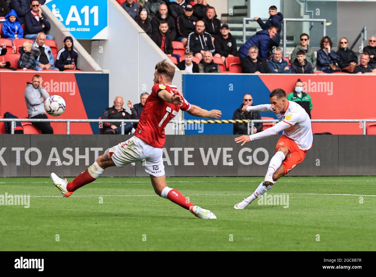 Jerry Yates #9 of Blackpool shoots on goal Stock Photo - Alamy