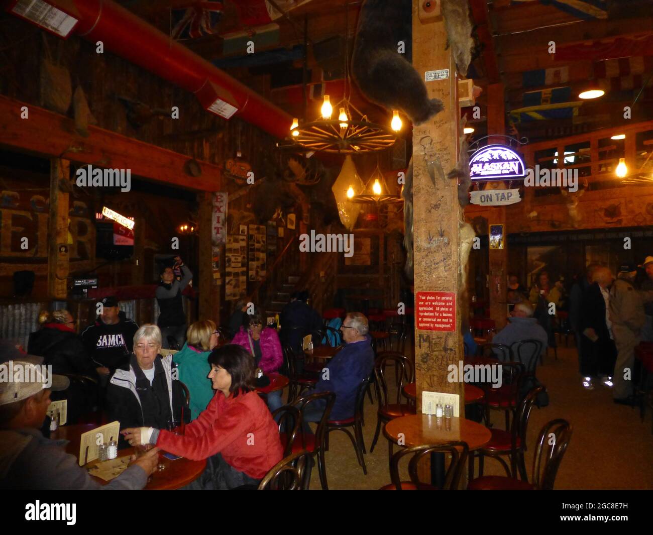 Dancing saloon hi-res stock photography and images - Alamy