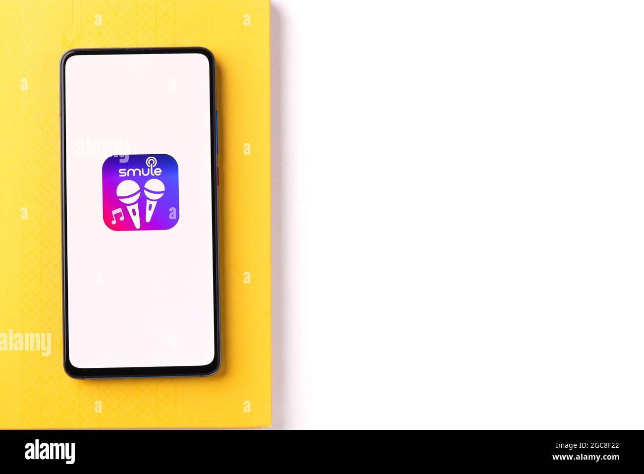 Smule logo hi-res stock photography and images - Alamy