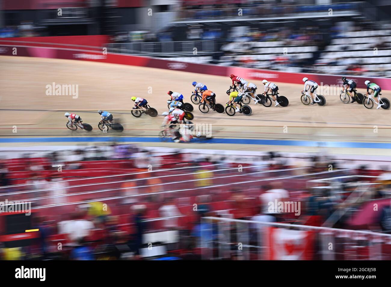 Izu, Japan. 7th Aug, 2021. Cyclists compete during the cycling track ...