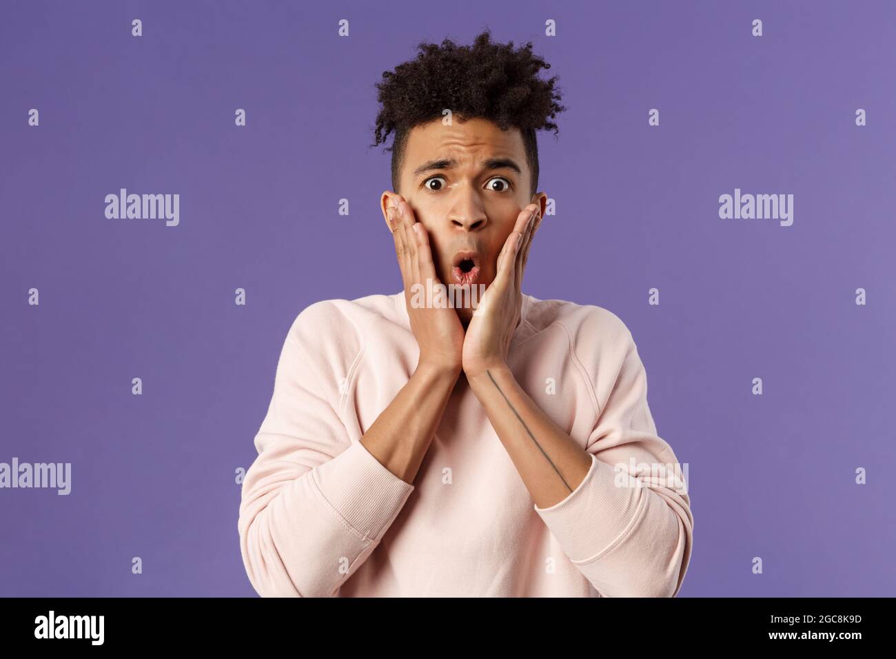 Looking embarrassed on computer hi-res stock photography and images - Alamy