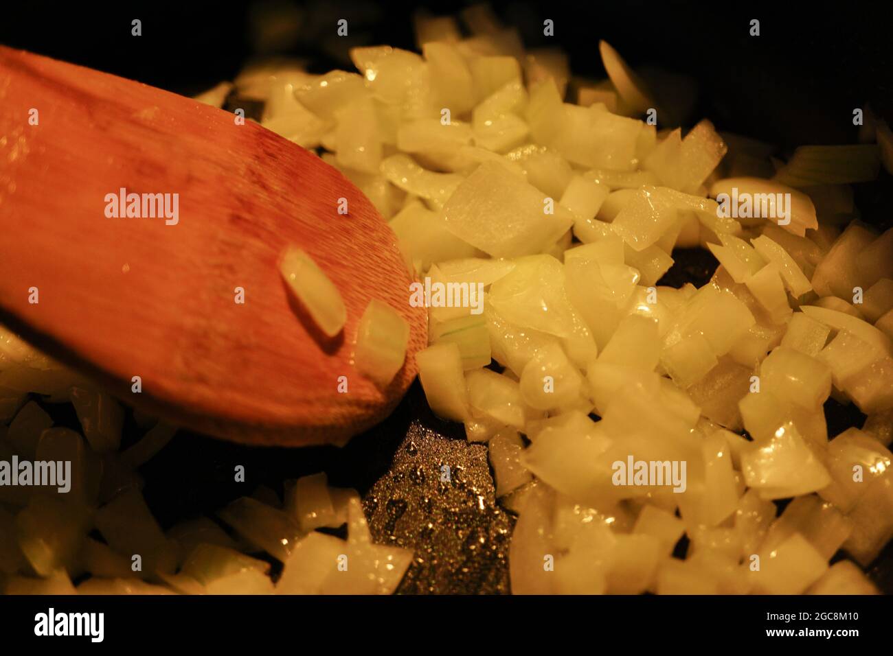 Onion sliced in pot hi-res stock photography and images - Alamy