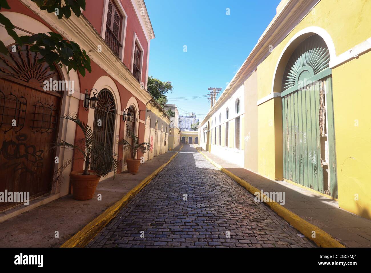 Green door and lamp, Museo de San Juan (San Juan Museum), Old San Juan ...