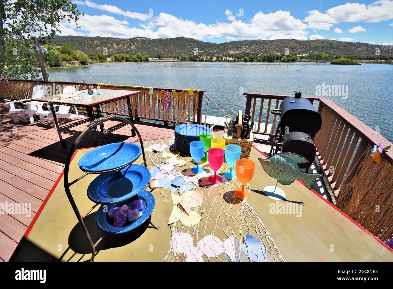 Surprise birthday party hi-res stock photography and images - Alamy