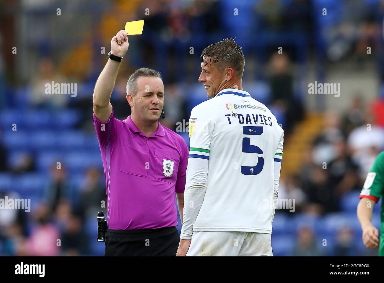 Carl brook referee hi-res stock photography and images - Alamy