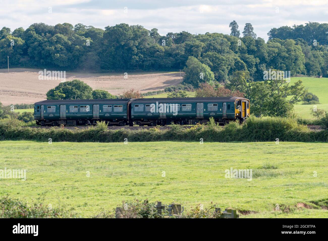 Devon train service hi-res stock photography and images - Alamy