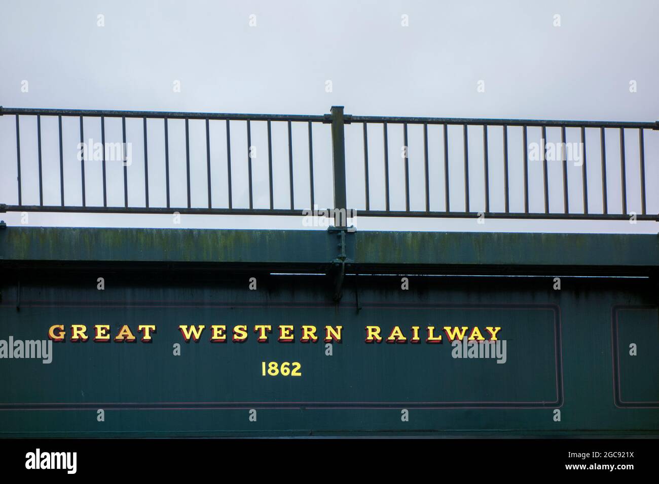 The great Western railway bridge over the high street in the Berkshire ...