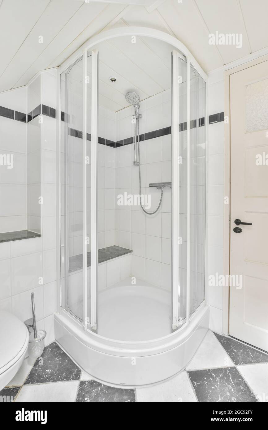 Modern shower stall in a bright bathroom Stock Photo - Alamy