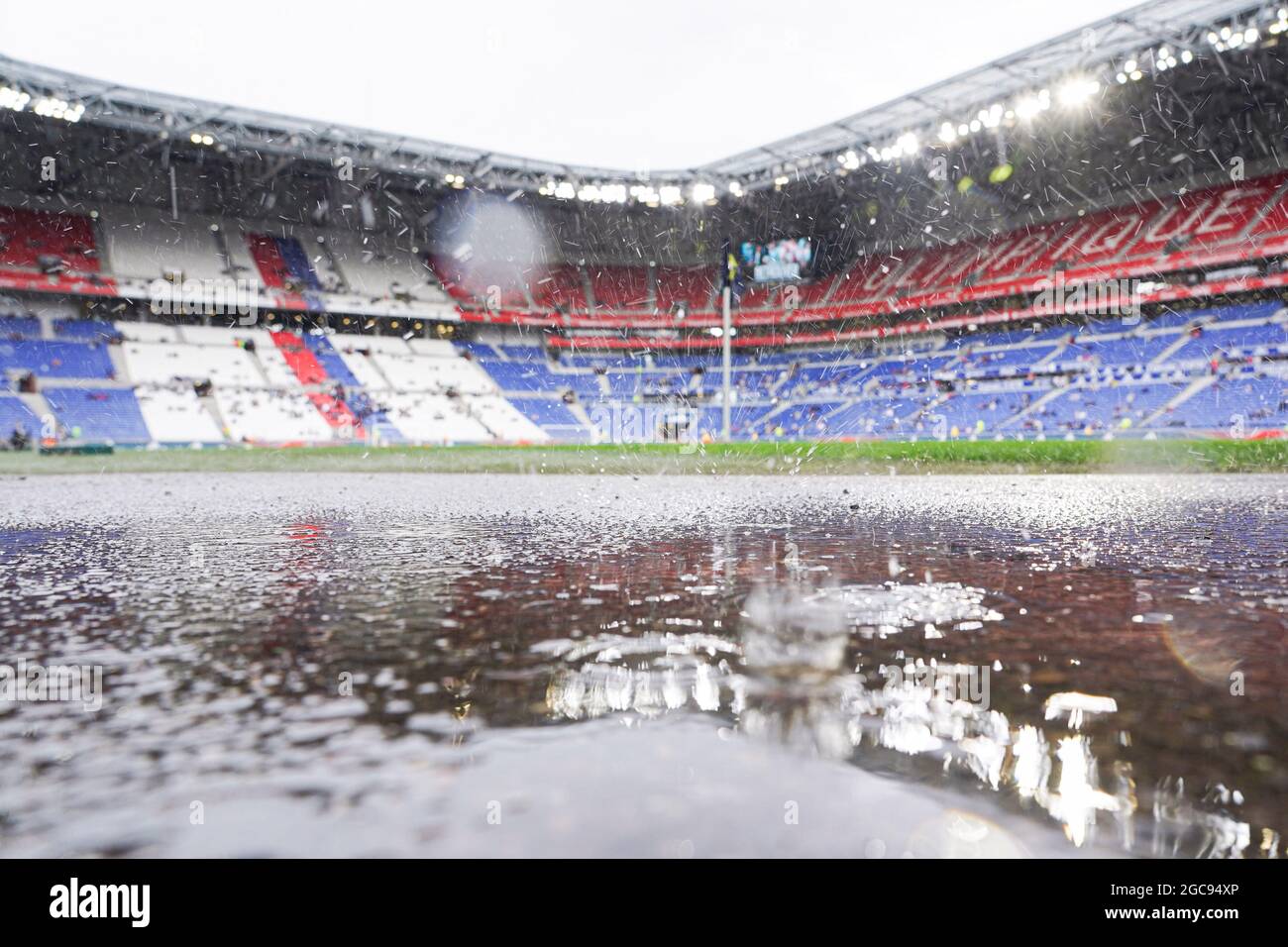 Ol stadium lyon general view hi-res stock photography and images - Alamy