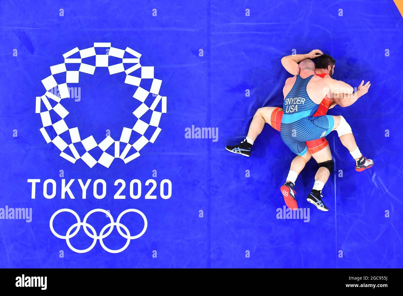 Tokyo, Japan. 7th Aug, 2021. Abdulrashid Sadulaev (red) of ROC and Kyle ...
