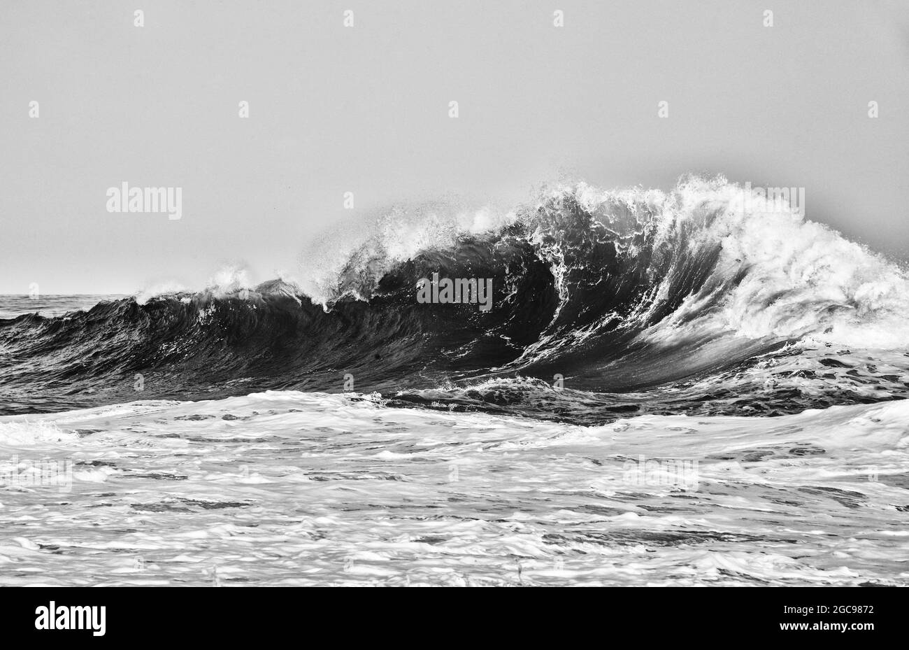 Big sea wave splash Black and White Stock Photos & Images - Alamy