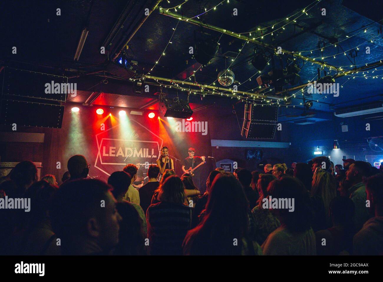 August 6, 2021: British Singer / Songwriter, Olivia Dean, performs at ...