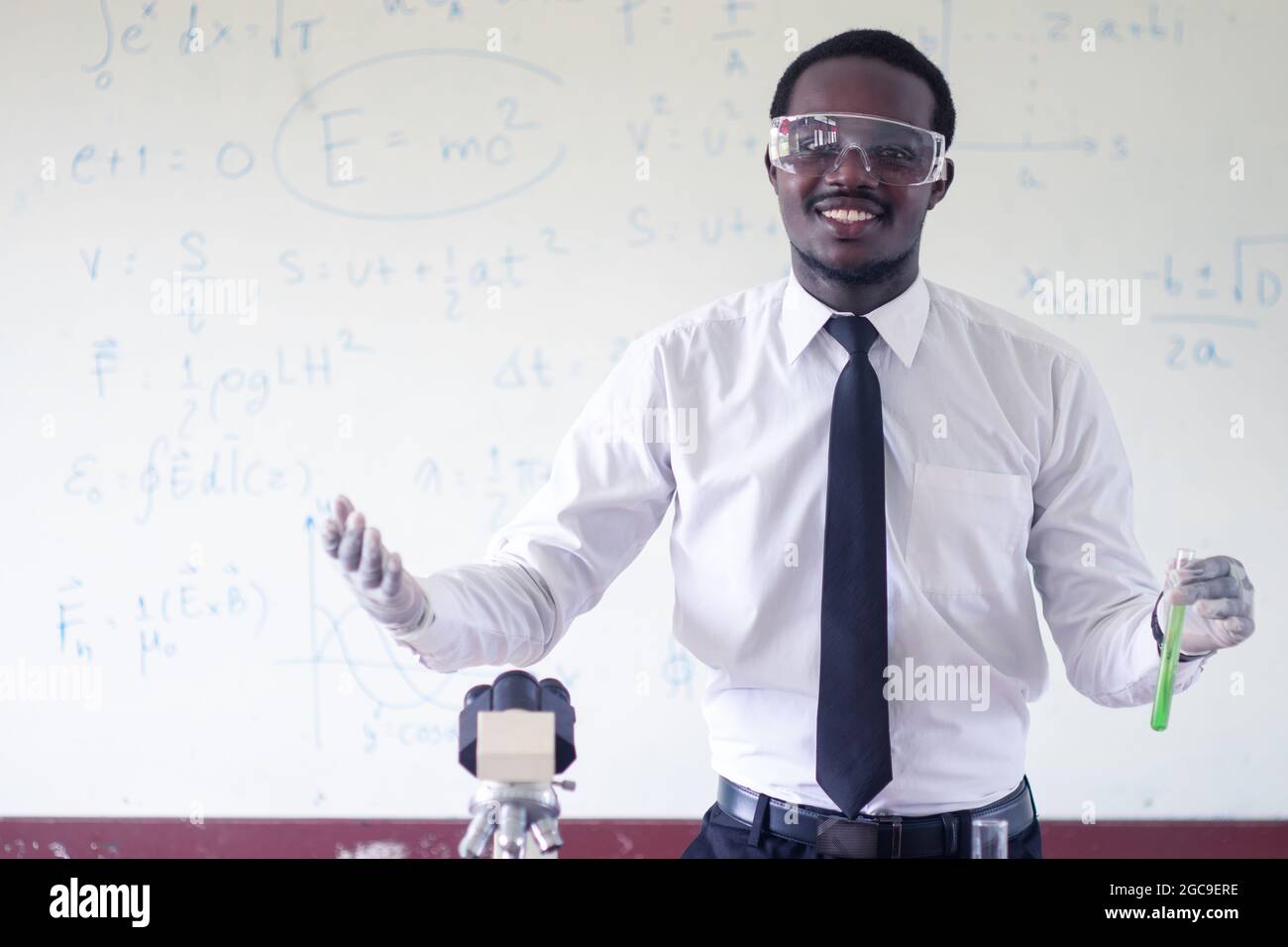 Africa elementary science class hi-res stock photography and images - Alamy