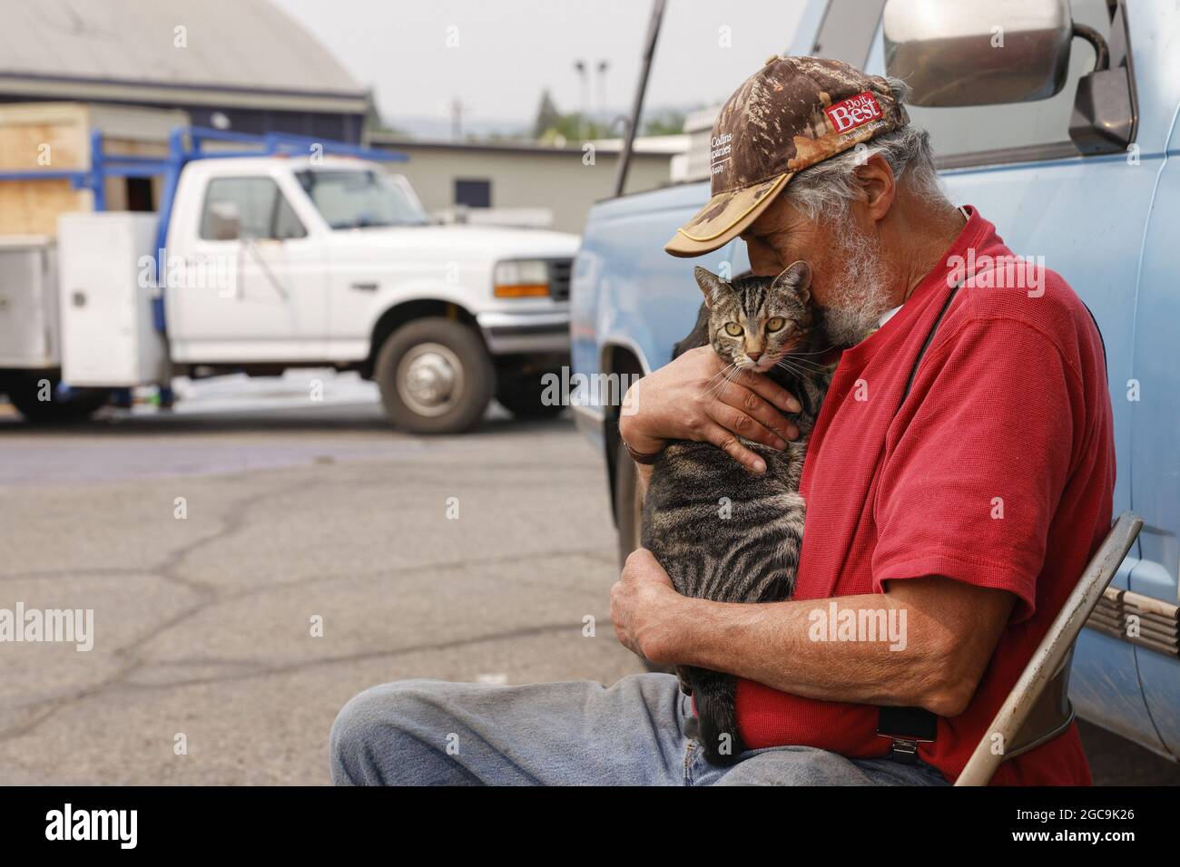 Susanville, United States. 07th Aug, 2021. Evacuee Jim Cabral from ...