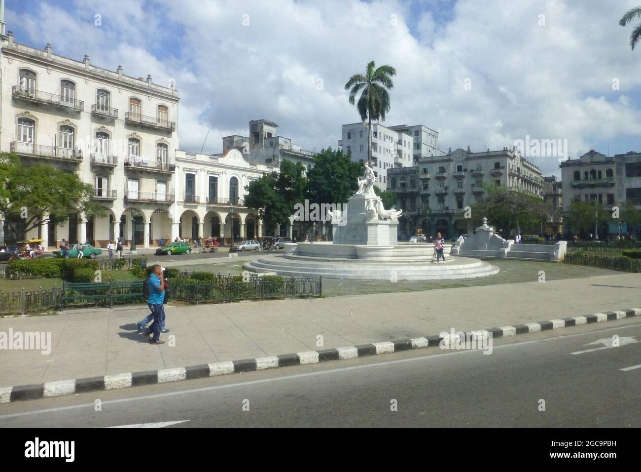 fountain in Havana Cuba Stock Photo - Alamy