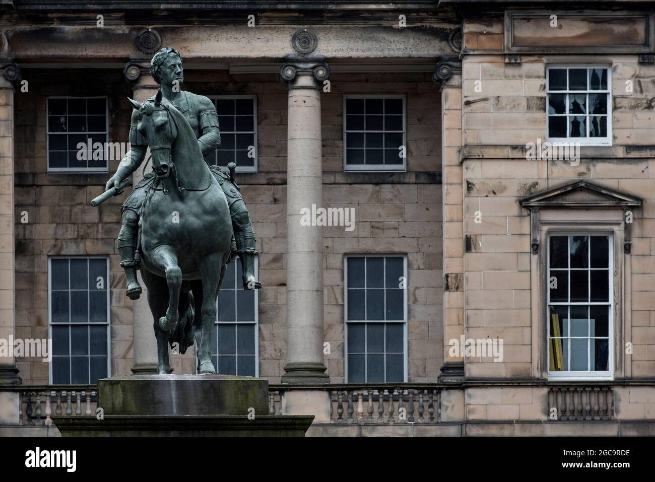 Equestrian statue of king charles ii hi-res stock photography and ...