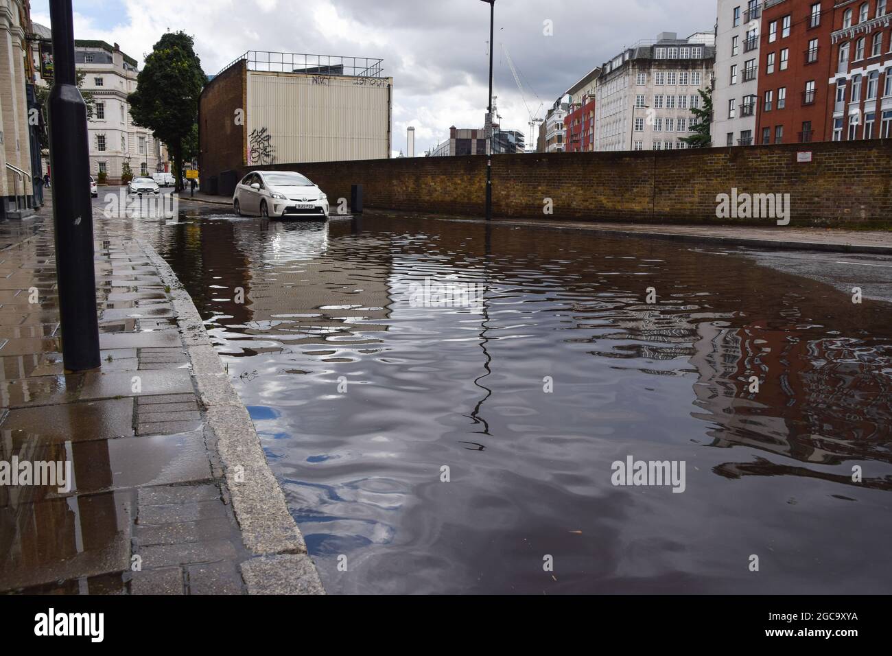 London flash floods 2021 hi-res stock photography and images - Alamy