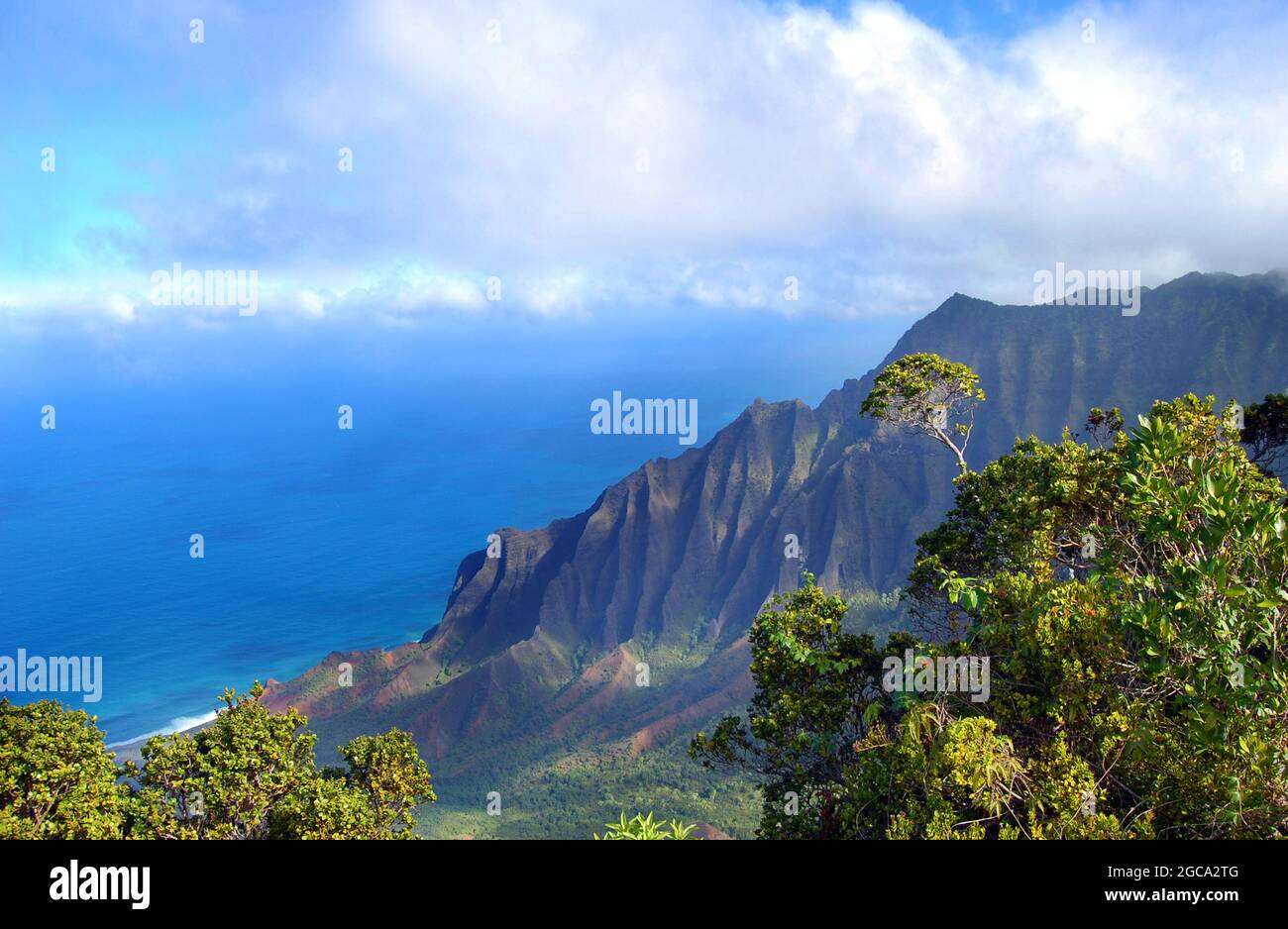 Magestic mountains hi-res stock photography and images - Alamy