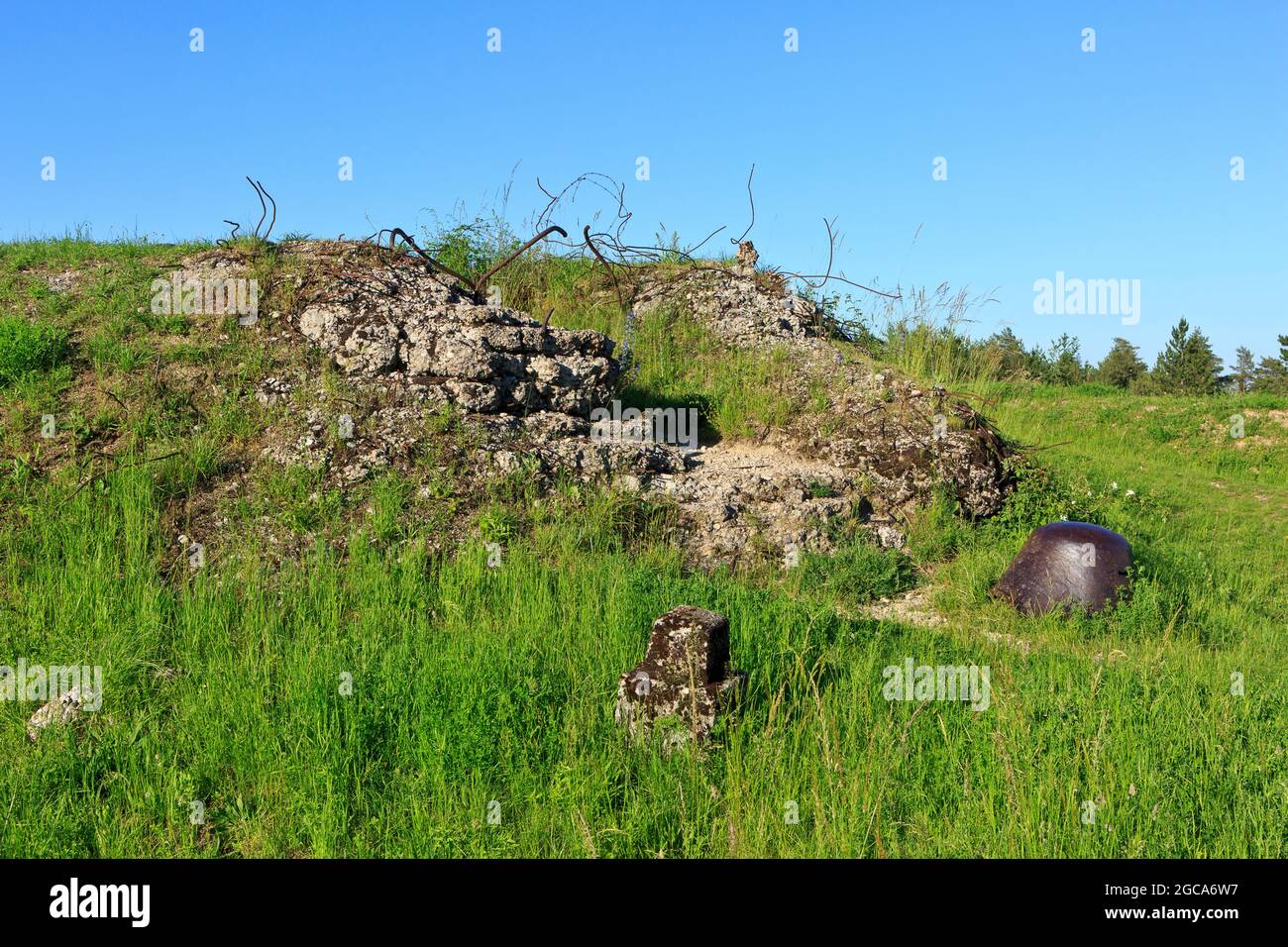World war 2 gun turret hi-res stock photography and images - Alamy