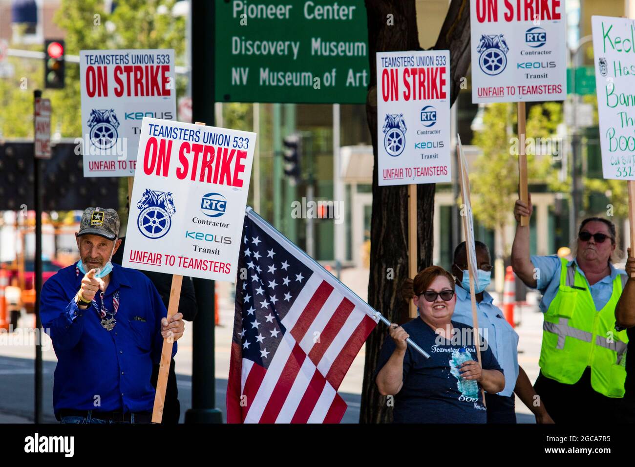 Picket signs hi-res stock photography and images - Alamy