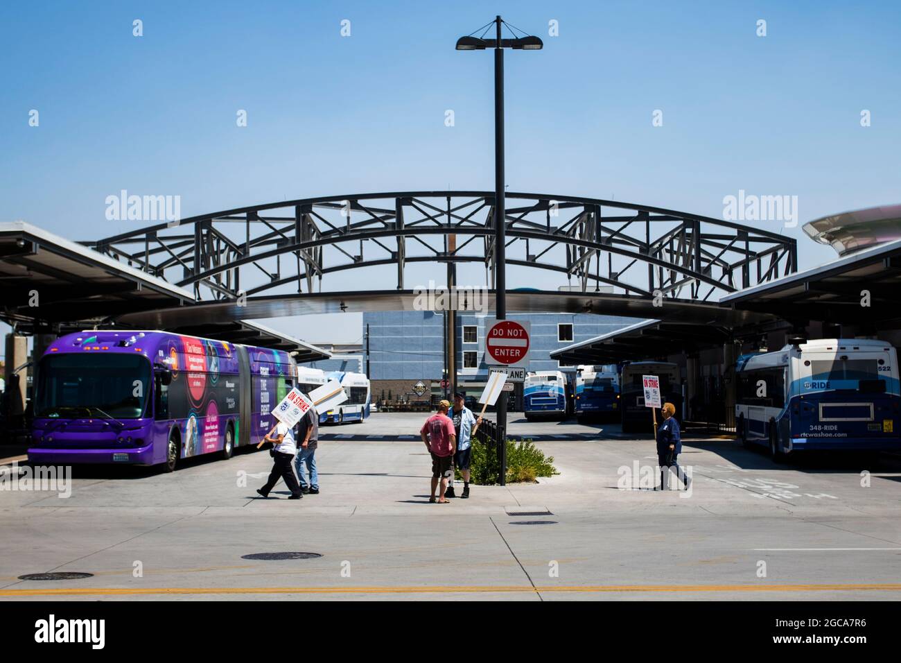 Reno bus station hi-res stock photography and images - Alamy