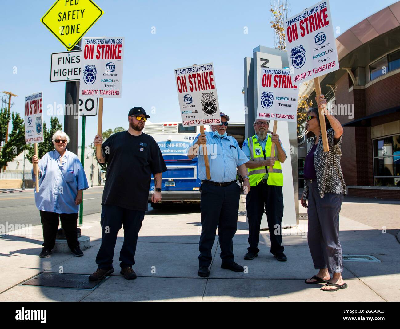 Picket signs hi-res stock photography and images - Alamy